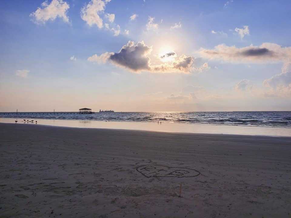 The 16 Top Best Beaches in Houston | Houston Beaches - Holidaydons.com